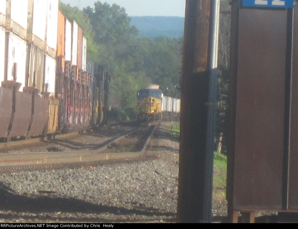 CSX Q111 meets Q110 at CP22 on the River Line